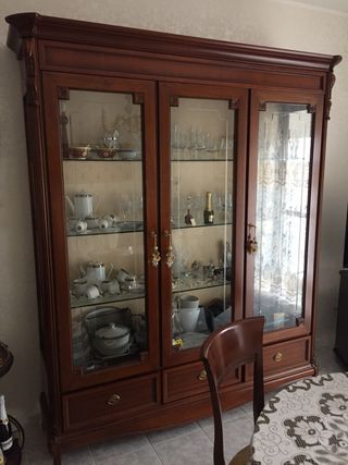 Vetrina in legno come nuova color ciliegio