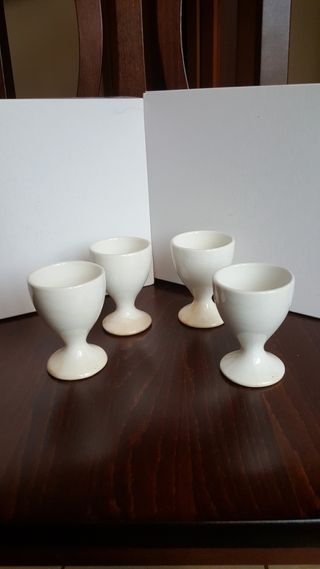 4 portauovo antichi in ceramica