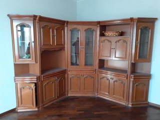 mobile soggiorno, tavolo e sedie 