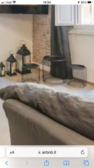 Tris tavolini in metallo nero