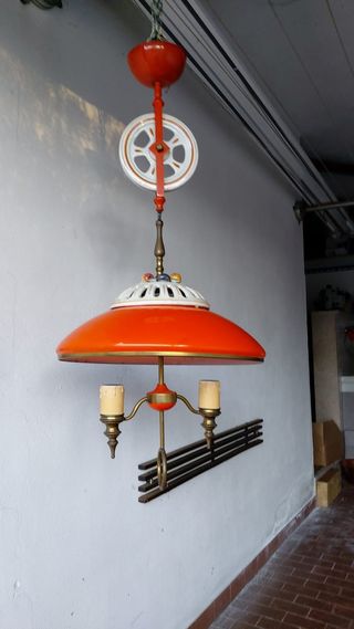 Lampadario vintage rosso 
