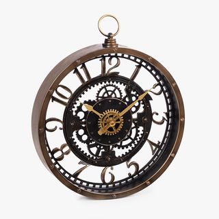 Reloj de pared estilo industrial.