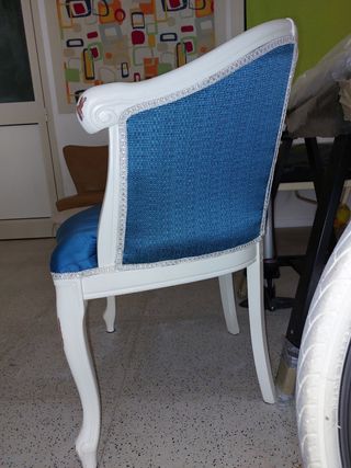 poltrona rivestita a mano