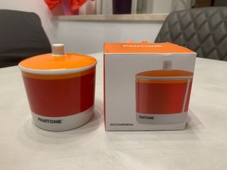 Zuccheriera porcellana Pantone