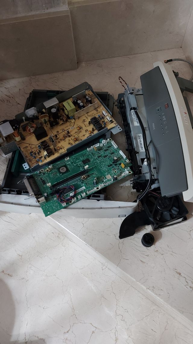 Despiece impresora láser lexmark E260d de segunda mano por 22 EUR en ...