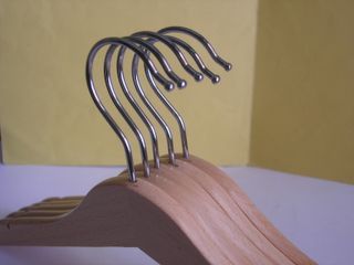 5 appendiabiti nuovi di legno