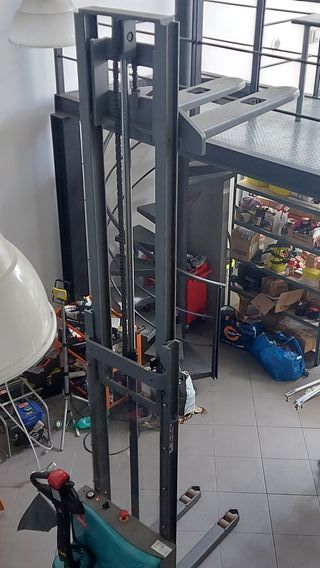 Transpallet elettrico 2T elevatore fino a 3.5m