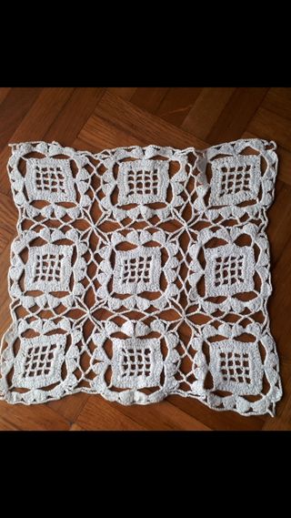 Centro tavola vintage fatto a mano cm. 21x21