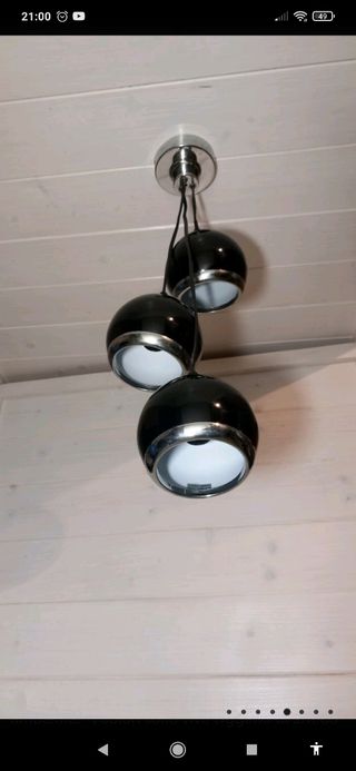 Lampadario a sospensione in stile Space Age.