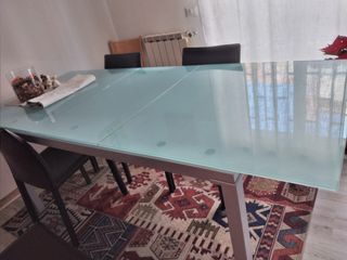 tavolo in doppio vetro satinato bianco