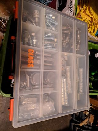 2 Set Bulloneria Varia 