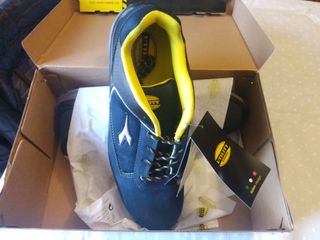 Scarpe da lavoro diadora 47 nuove