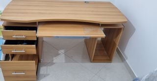 Scrivania legno ufficio studio cassettiera e pc   