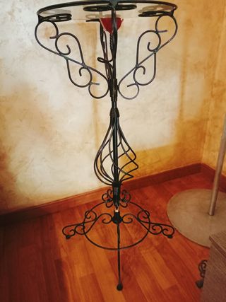 tavolino in ferro battuto 