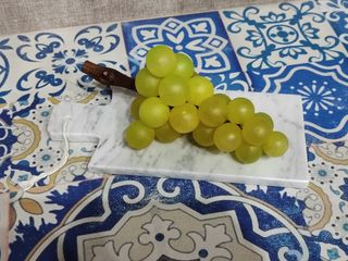 Tagliere con uva