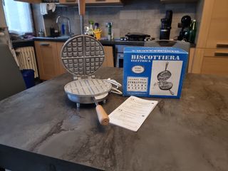 Biscottiera elettrica