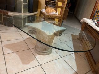 Tavolino in Vetro ovale, con appoggio in marmo