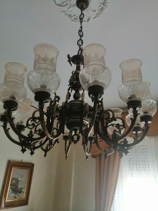 lampadario in bronzo