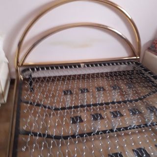 Letto matrimoniale completo di rete 