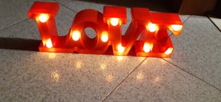 Lampada led scritta love