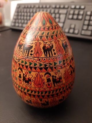 Scatola uovo decorazione etnica