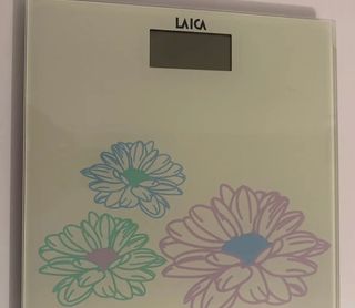 Bilancia digitale in vetro