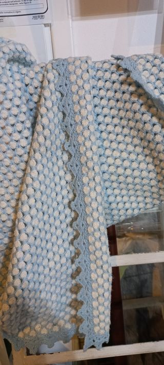 bellissima copertina fatta a mano in lana euro 10