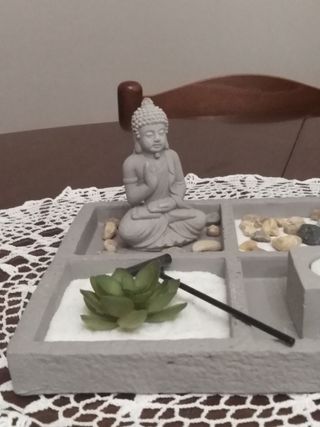 Buddha giardino zen 
