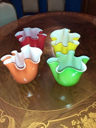 vasi colorati in vetro 