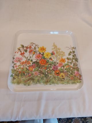 Vassoio di malamina, fiori 28x28 cm quadrato