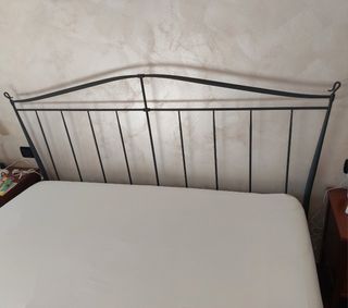 Letto matrimoniale in ferro batturo