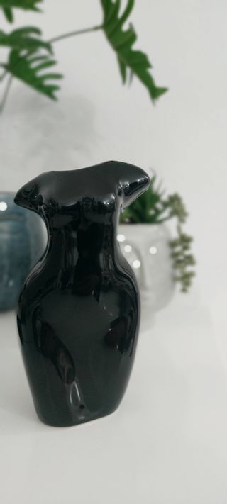 vaso a forma corpo di donna 