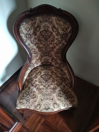 poltrona classica imbottita da camera