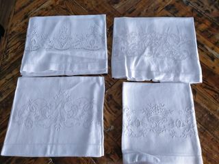 set tovaglie ricamate