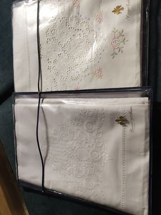 Doppia parure ricamata a mano