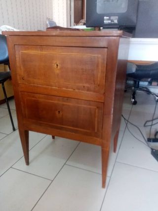 Comoncino stile Luigi XVI