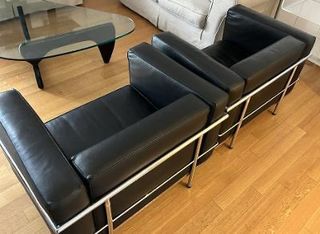 Coppia di poltrone Le Corbusier LC2 by Cassina 