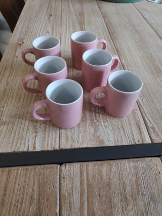 Set 6 tazas cafe color rosa de segunda mano por 12 EUR en Enguera en WALLAPOP