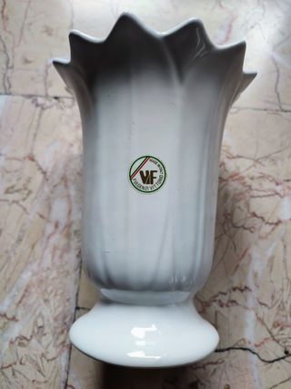 Vasetto bianco Fulgenzi Vittorio 