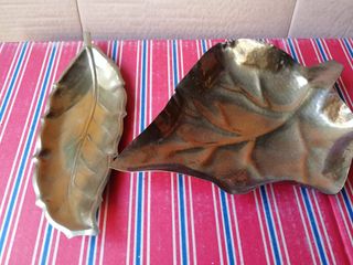 coppia di foglie ornamentali