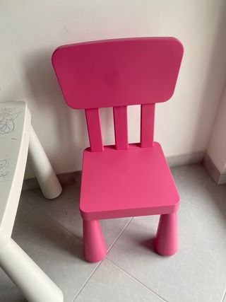 Sedia Ikea per bambina 