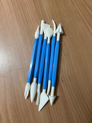 Utensili per lavorare la pasta di zucchero 