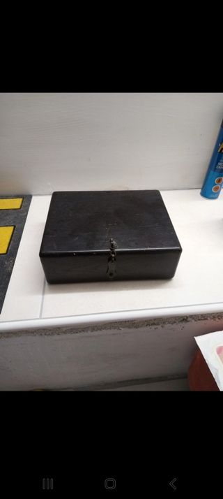 scatola portaposta in legno