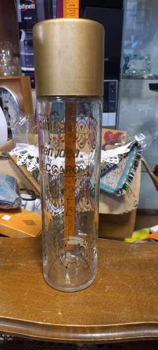 2 vasi colorati in oro euro 4 cad 