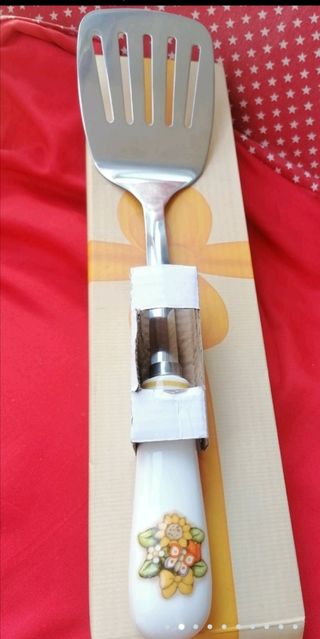 Spatola Thun in Ceramica.Base in acciaio inossidab