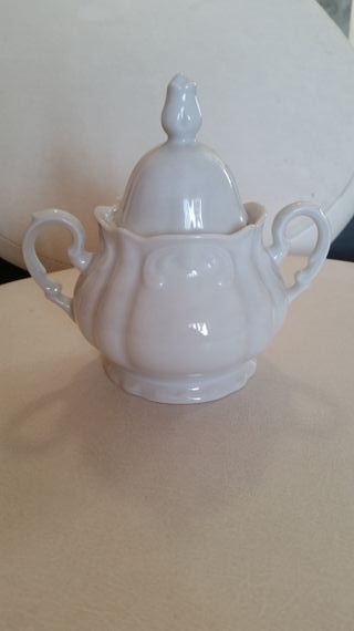 Zuccheriera in porcellana Chateau Valmont