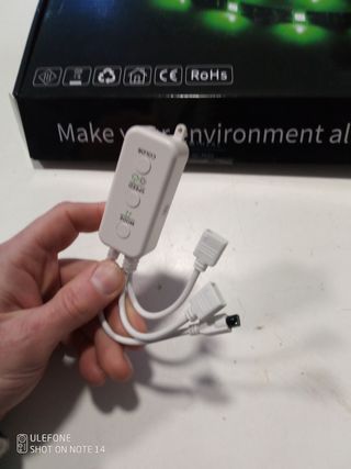 Strisce LED impermeabili da 20 m, app e telecomand