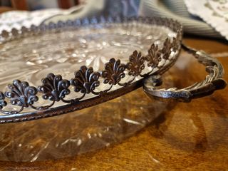 Vassoio cristallo e peltro con piedini 