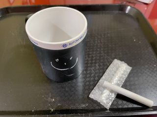 Tazza lavagna completa di gessetti 