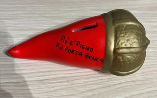 Simpatico salvadanaio porta fortuna 